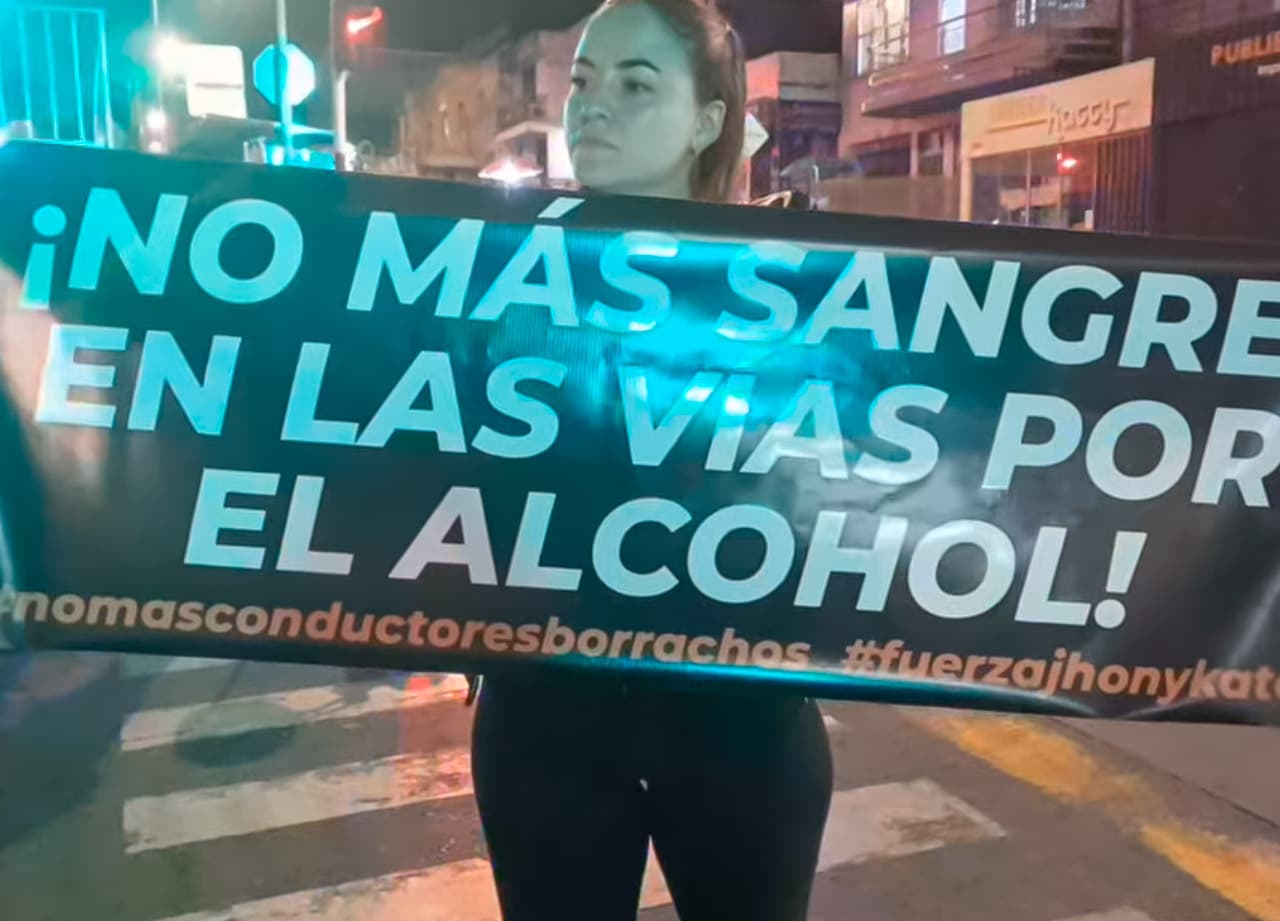 Conductor que atropelló pareja en moto en vía Chagualá habría estado ...